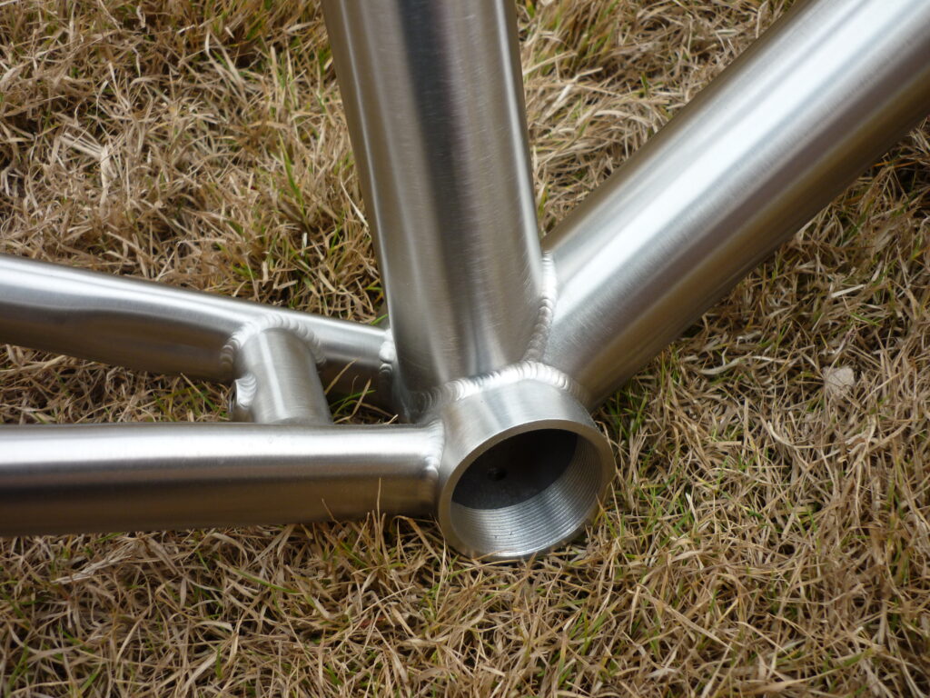 BSA English Thread BB Shell – Ti Zone